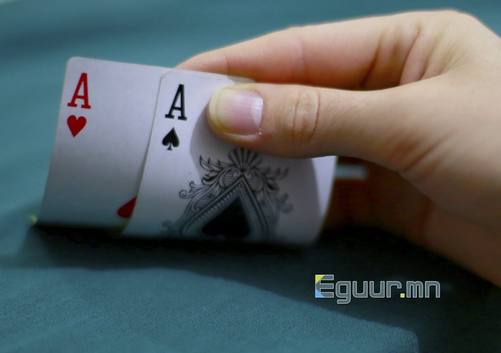 Мөрийтэй тоглоом тоглох зөрчил 43.8 хувиар буурчээ - Eguur.MN