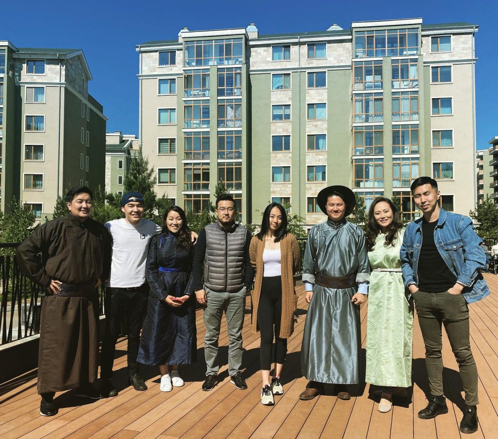 “Apprentice Mongolia” шоуны оролцогчид саналаа өгчээ - Eguur.MN