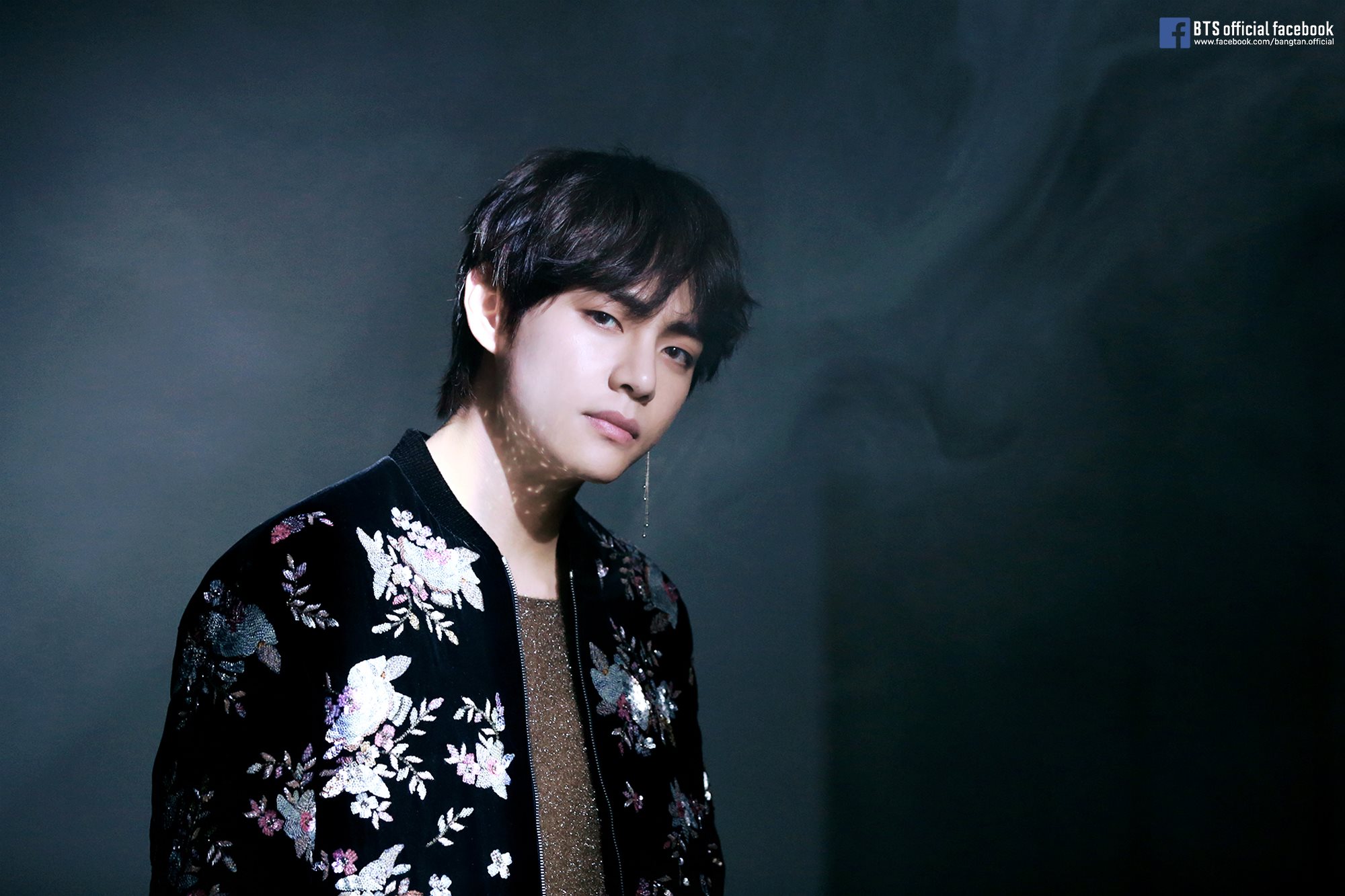 К-РОР: Тэхёнд Селена Гомез таалагддаг, Селенад ч Тэхён давгүй санагддаг - Eguur.MN