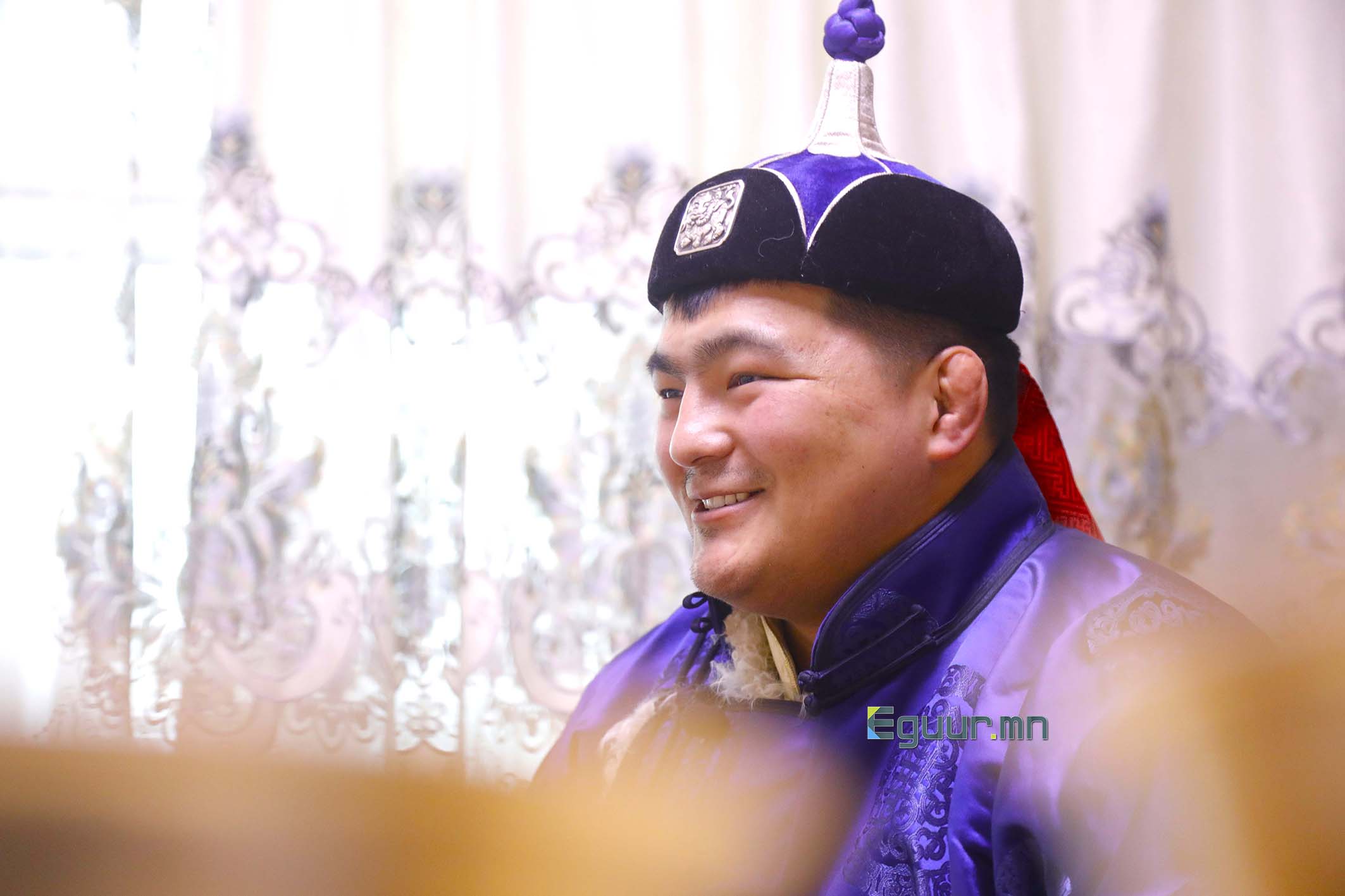 Сар шинийн түрүү бөх Э.Мөнхжаргал: Дараагийн зорилго тодорхой, улсын цол хүртэхийн төлөө зүтгэнэ ...