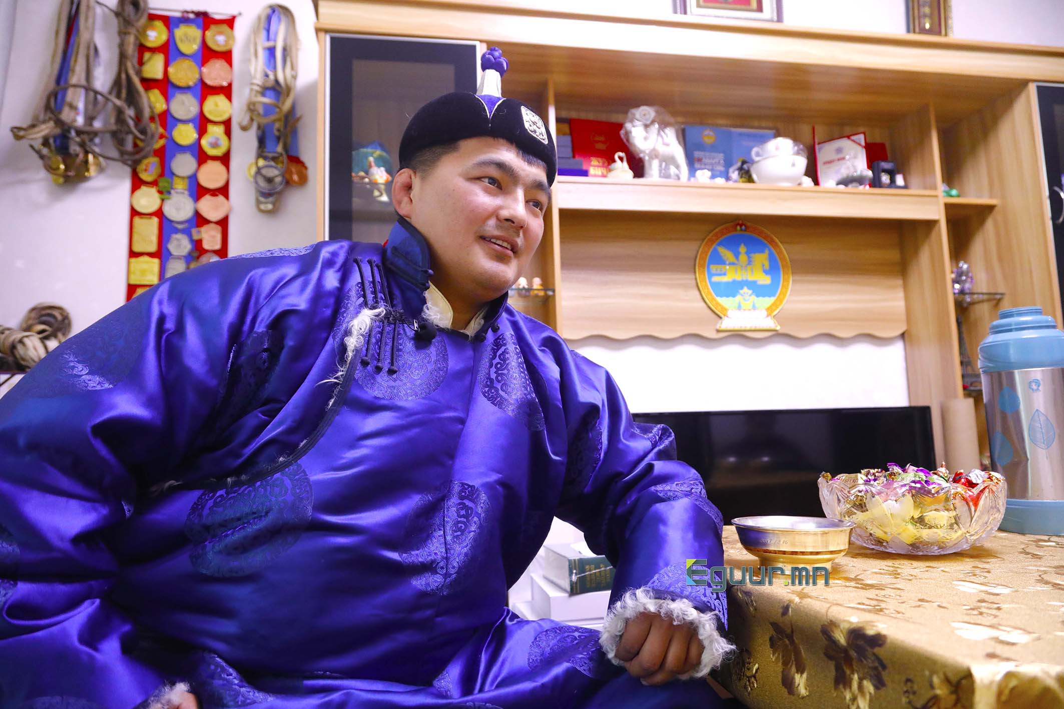 Сар шинийн түрүү бөх Э.Мөнхжаргал: Дараагийн зорилго тодорхой, улсын цол хүртэхийн төлөө зүтгэнэ ...