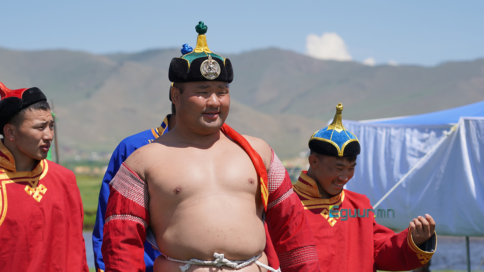 УНШИГЧИЙН ТААМАГ: Энэ жил улсын наадамд хэн түрүүлэх вэ - Eguur.MN