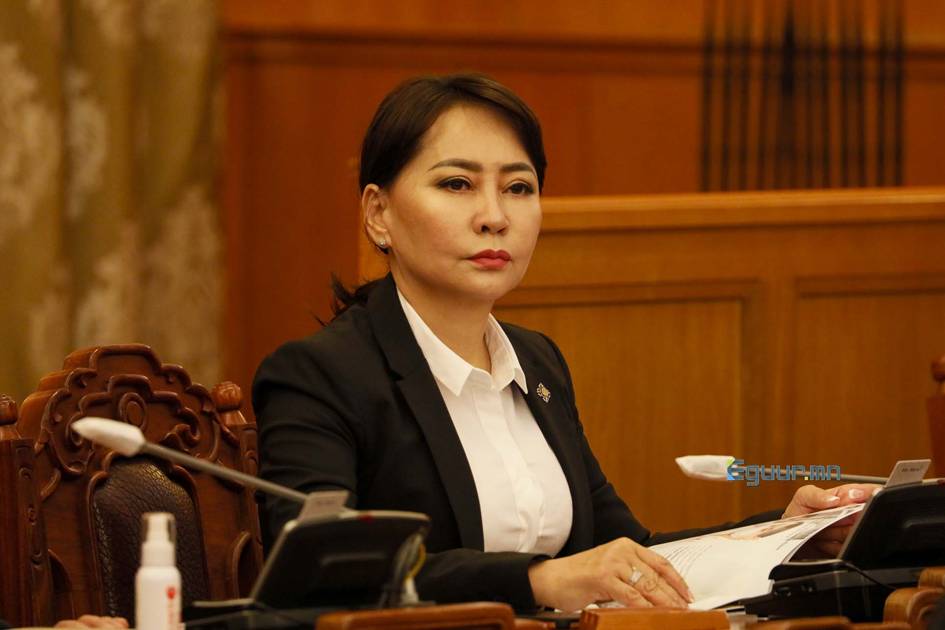 ФОТО: ҮХНӨ-ийн хүлээлттэй ээлжит бус чуулган нээлээ - Eguur.MN