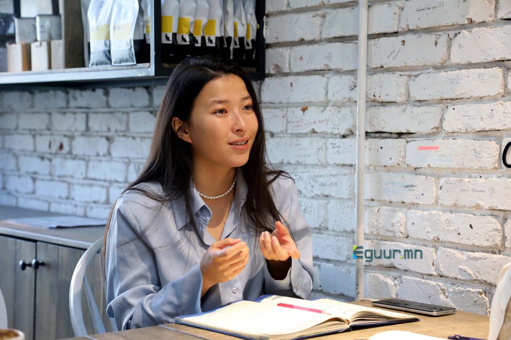 М.Амина: Арт шоугаар контемпорарид хүрэхээс өмнөх “хугарал”-ын үеийг онцолно - Eguur.MN