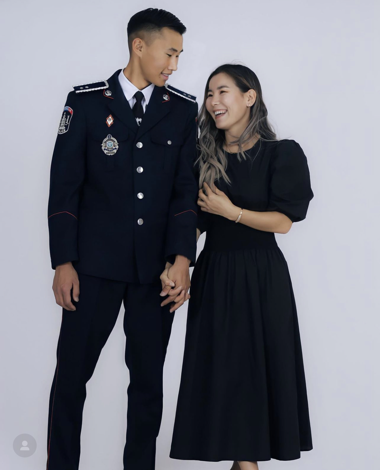 Залуу хос: Заавал гадаадад биш, хөдөө ч сайхан амьдрах боломж байна - Eguur.MN