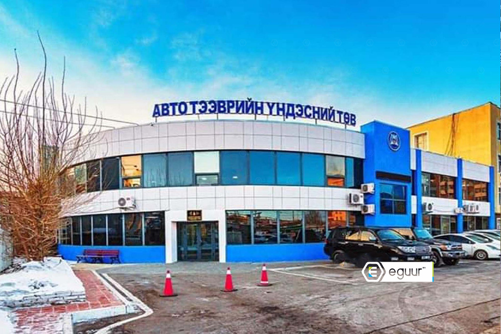 Нийгмийн сүлжээгээр зохисгүй үйлдэл нь тархсан АТҮТ-ийн мэргэжилтэнг чөлөөллөө - Eguur.MN