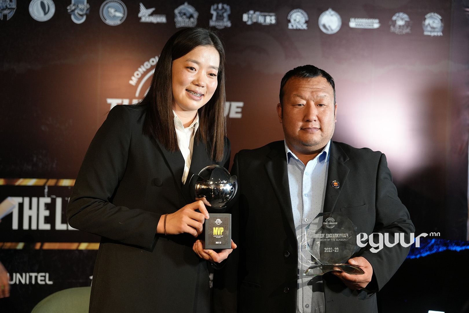 АПУ ХК шилдэг тамирчдад таван сая төгрөгийн хувьцаа бэлэглэлээ - Eguur.MN