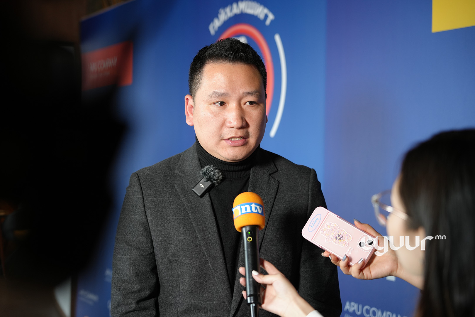 АПУ ХК шилдэг тамирчдад таван сая төгрөгийн хувьцаа бэлэглэлээ - Eguur.MN