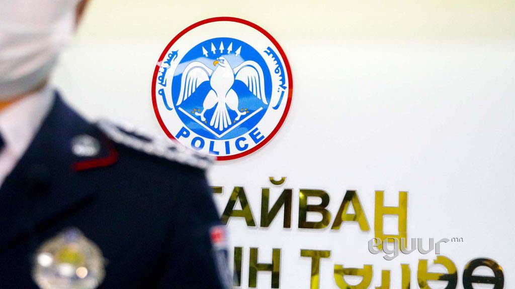 Нөхрийнхөө араар тавьж буй бичлэгийг үзээд хутгалж хөнөөжээ Eguur Mn