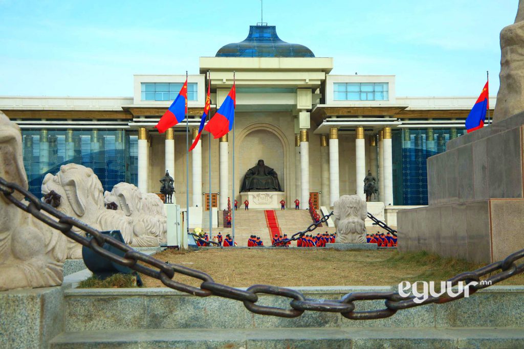 Бүх нийтээр амардаг Монгол бахархлын өдөр энэ жил бямба гарагт тохионо ...