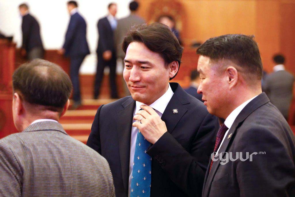 ҮАБЗ ийн зөвлөмжтэй тэрслэгч Eguur Mn