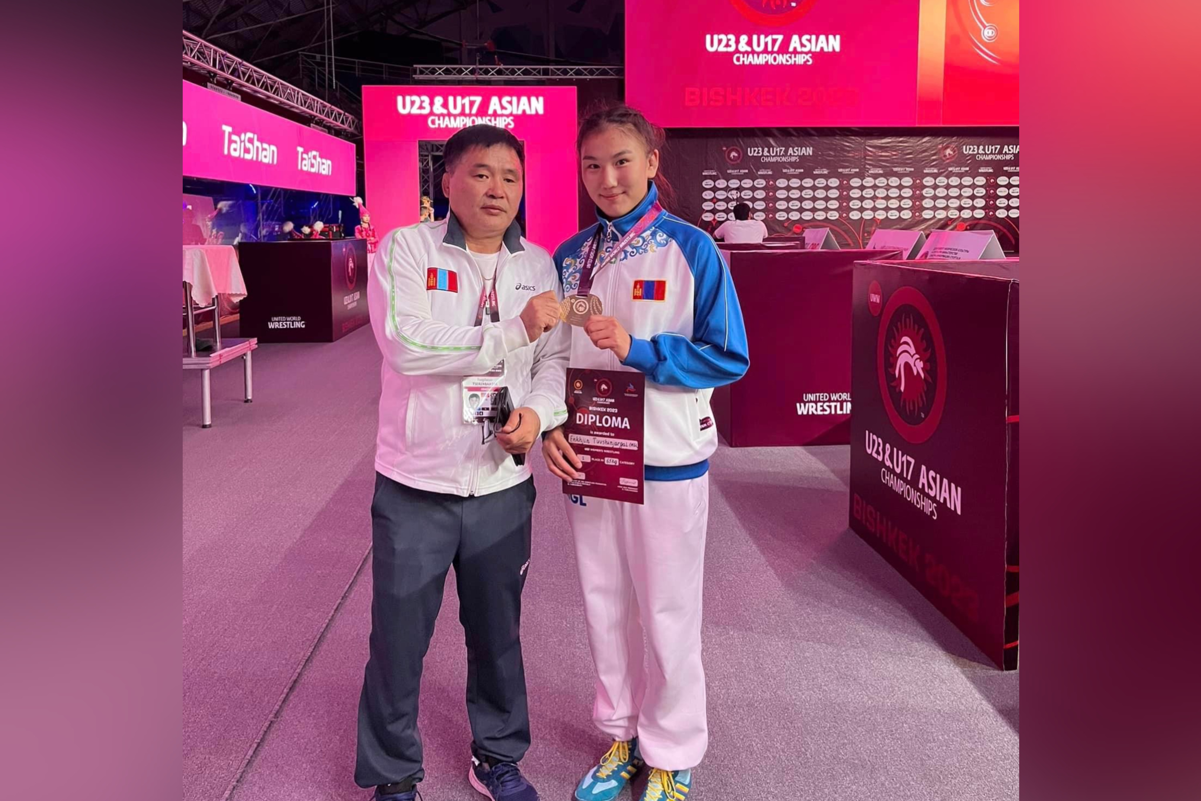 Чөлөөт бөх: Т.Энхжин дөрөв дараалан ялж “U23” насны Азийн аварга боллоо - Eguur.MN