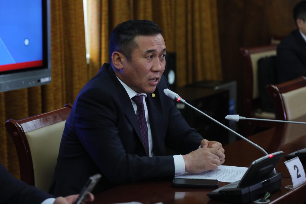 Т Сүхболд Рекет явуулдаг таван бүлэгт эрүүгийн хэрэг үүсгэн шалгаж