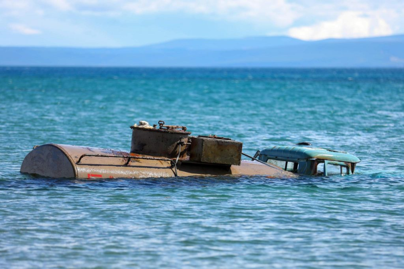 "Хөвсгөл нуураас татаж гаргасан техникүүдийг ашиглах боломжгүй тул устгана" - Eguur.MN