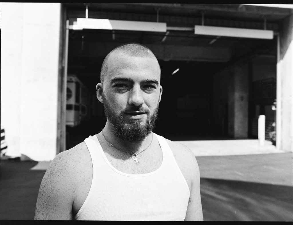 Фезкогийн дүрээр алдаршсан "Euphoria" киноны од Ангус Клоу таалал төгслөө - Eguur.MN