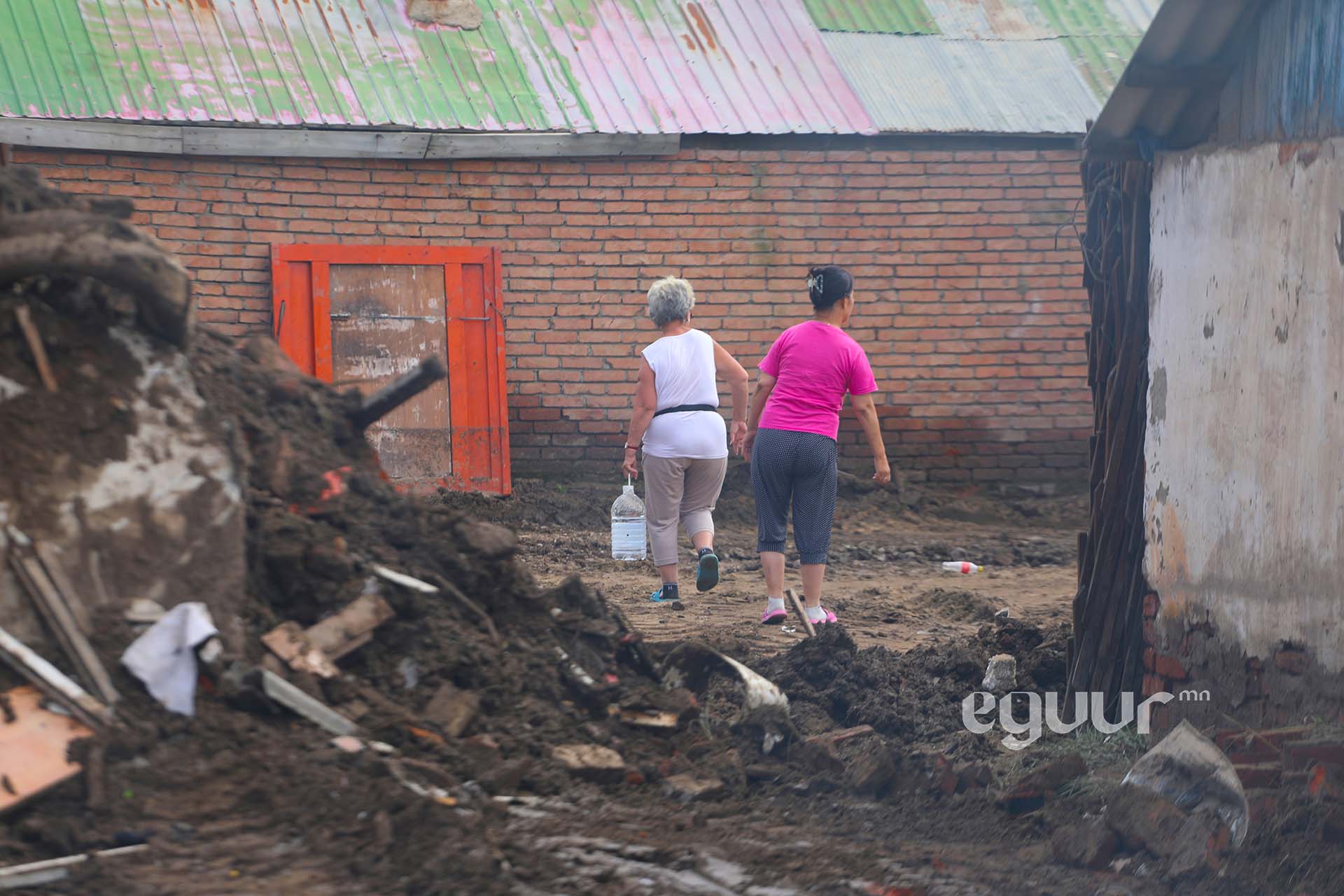 Эмэгтэйчүүд гамшигт өртөж, эрсдэх нь эрэгтэйчүүдээс 14 дахин их байна - Eguur.MN