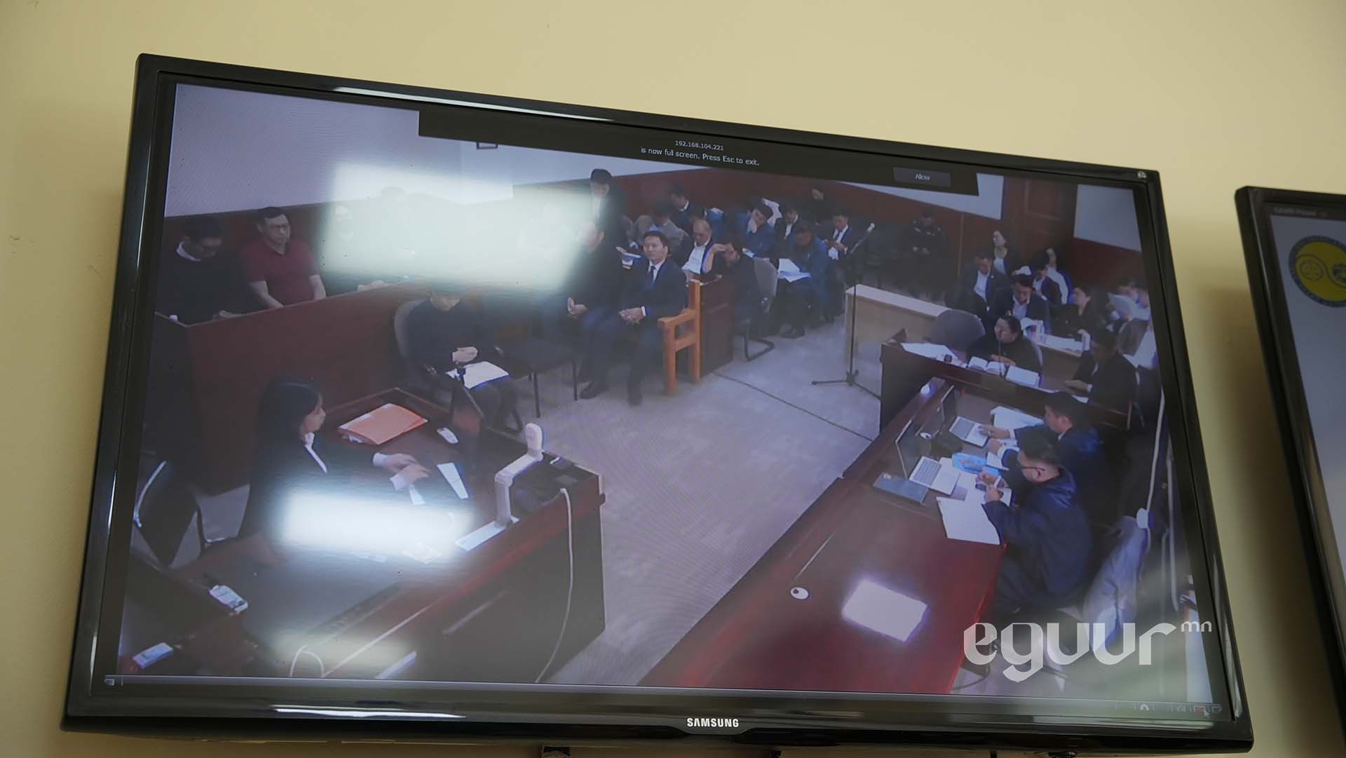 Нэг дороос | Т.Аюурсайхан, Б.Ганхуяг нарыг шүүх хурал ирэх сарын 13-ныг хүртэл хойшиллоо - Eguur.MN