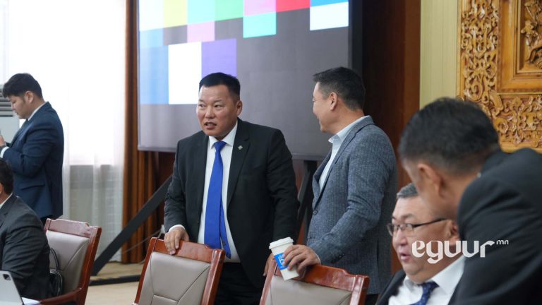 АН байвал ЗГ нь данхайж, байхгүй бол 50 хувь танах ёстой гэх увайгүй шаардлага - Eguur.MN