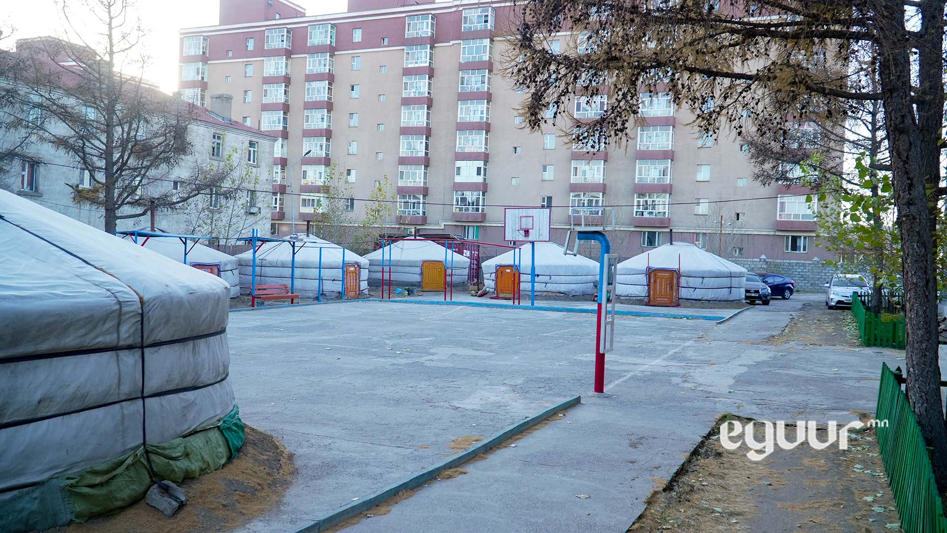 Сурвалжилга: Улсын хэмжээнд цор ганц түр хоноглох байранд 25-30 насны залуус олноор ирж байна ...