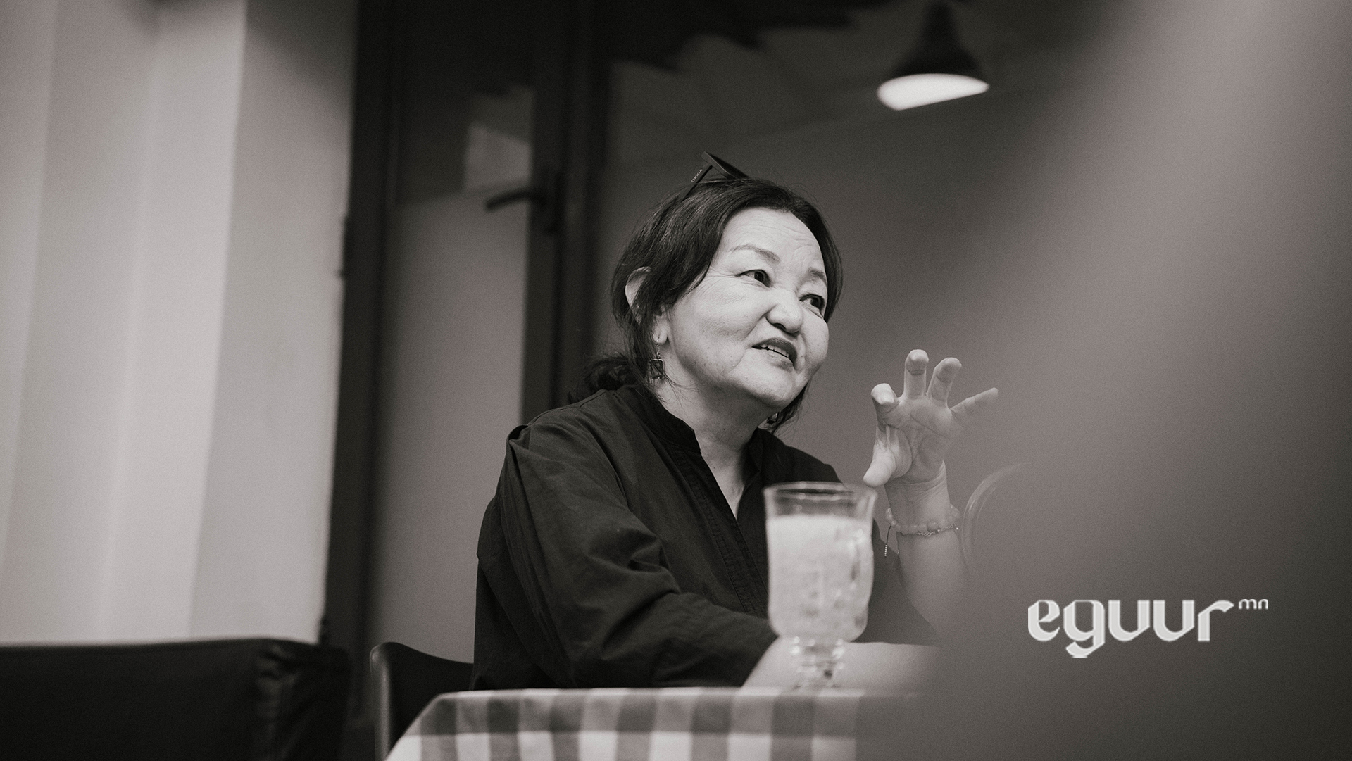 “Би өөрийгөө навч гэж боддог”: Инженер Ц.Ариунаагаас випассана бясалгал, түүний амьдрал дахь ...