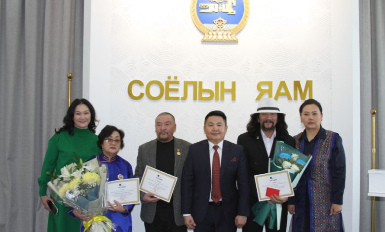 Д.Нацагдоржийн нэрэмжит шагнал Archives - Eguur.MN