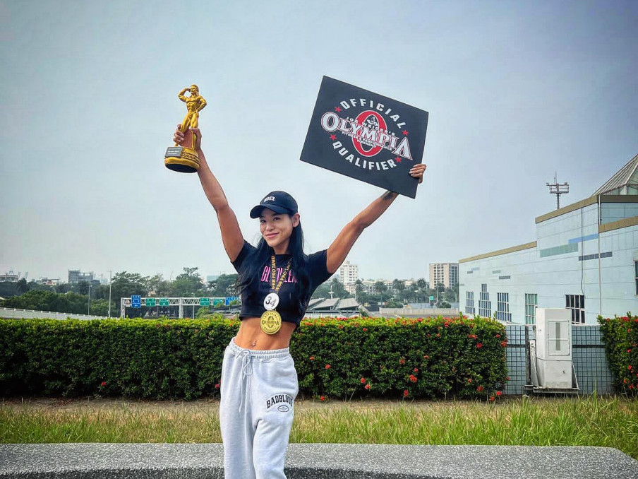 "Mr. Olympia" тэмцээний тайзанд анх удаа монгол эмэгтэй гарна - Eguur.MN