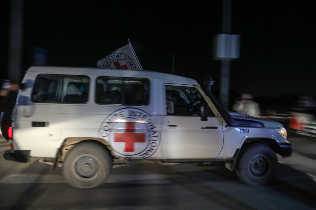 Хамас нийтдээ 105 барьцааны хүнийг суллалаа - Eguur.MN