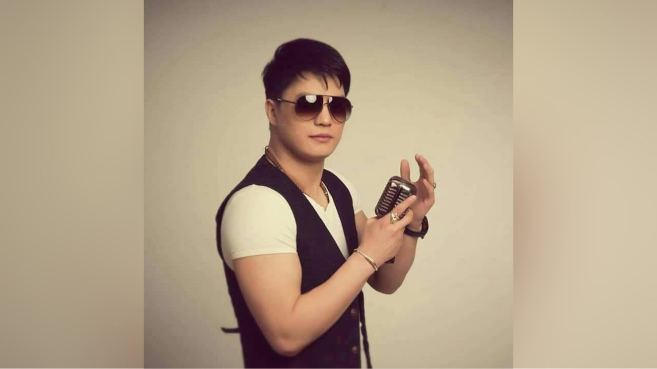 Дуучин A Cool буюу Б.Анхбаяр “Соёмбо” чуулгын даргын ажлаас чөлөөлөгдөх хүсэлтээ өгчээ - Eguur.MN