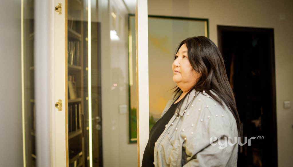 Б.Ганчимэг: Талд нь хайрлуулж, талд нь хараагдаж дуусдаг мэргэжил шиг байна - Eguur.MN