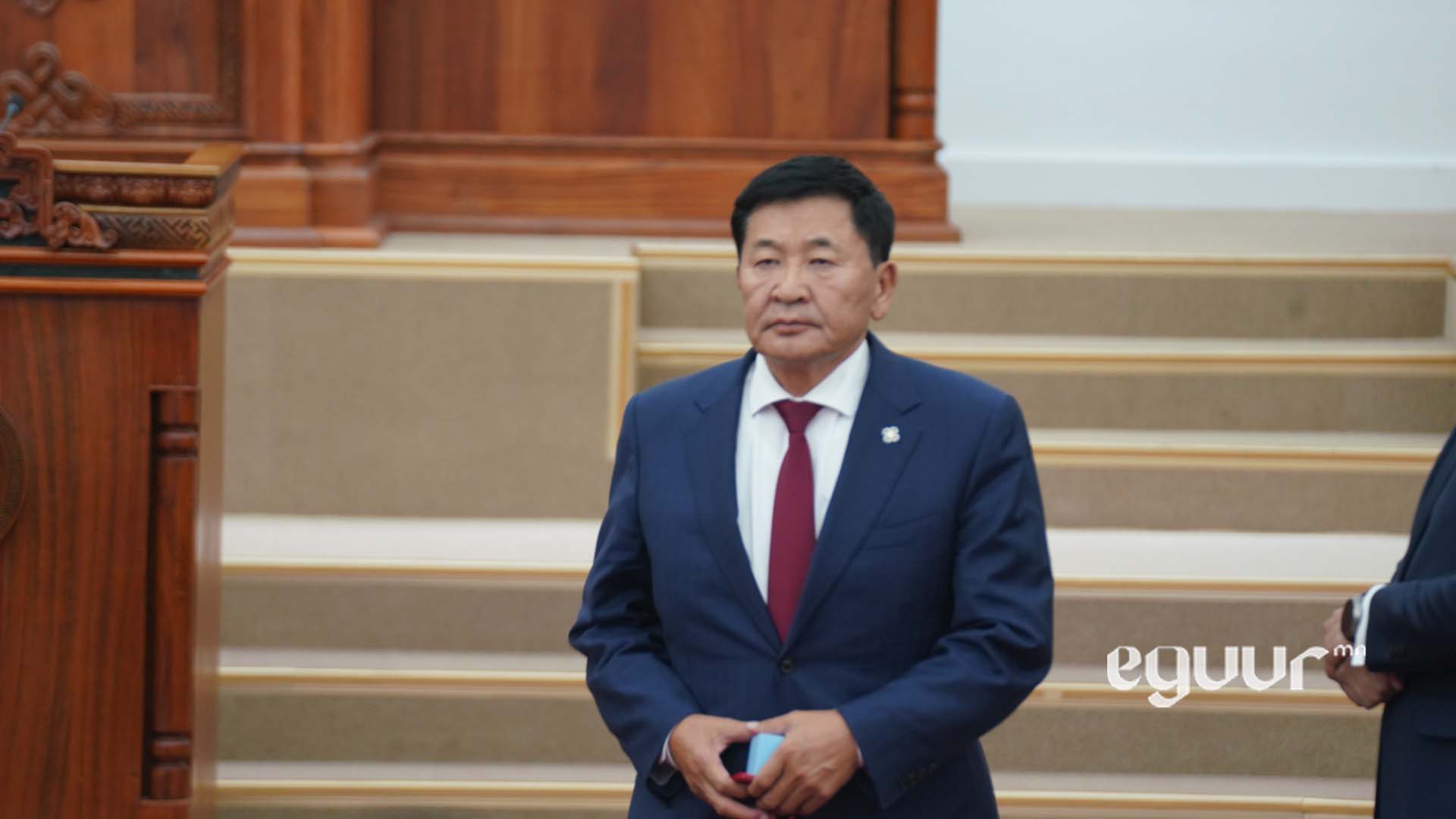 Нэг дороос | Шинээр томилогдсон 23 сайд тангараг өргөлөө - Eguur.MN